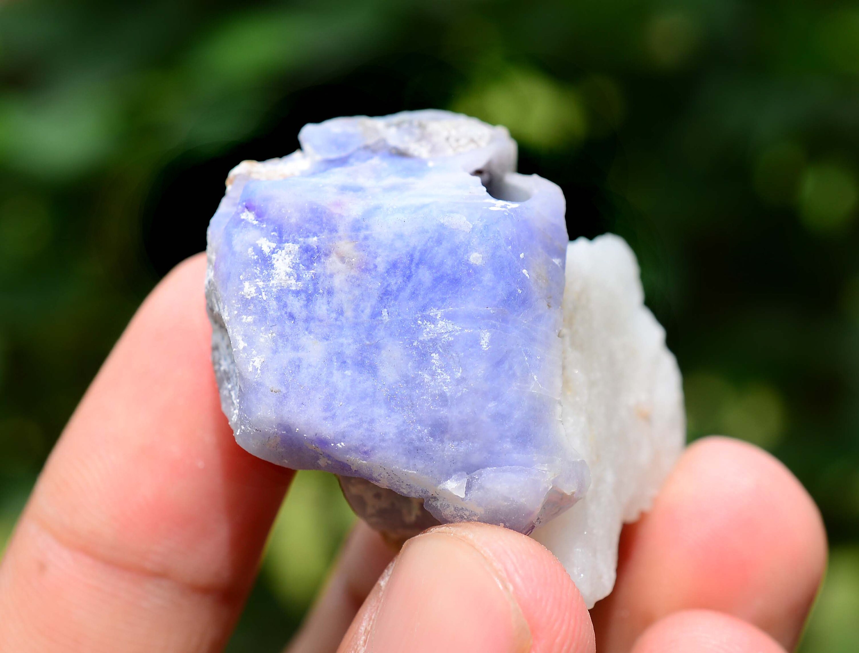Bluish / Purplish Terminated Rare Hackmanite UV Reactive - Etsy 日本