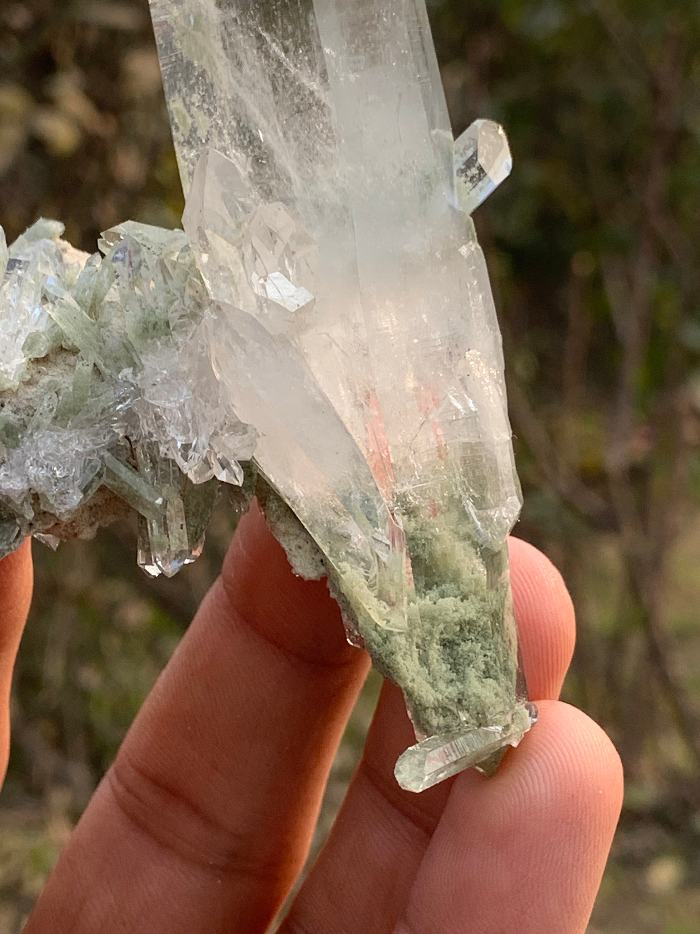 Exceptional Sharp Lustrous Quartz Crystals Cluster With Chlorine ...