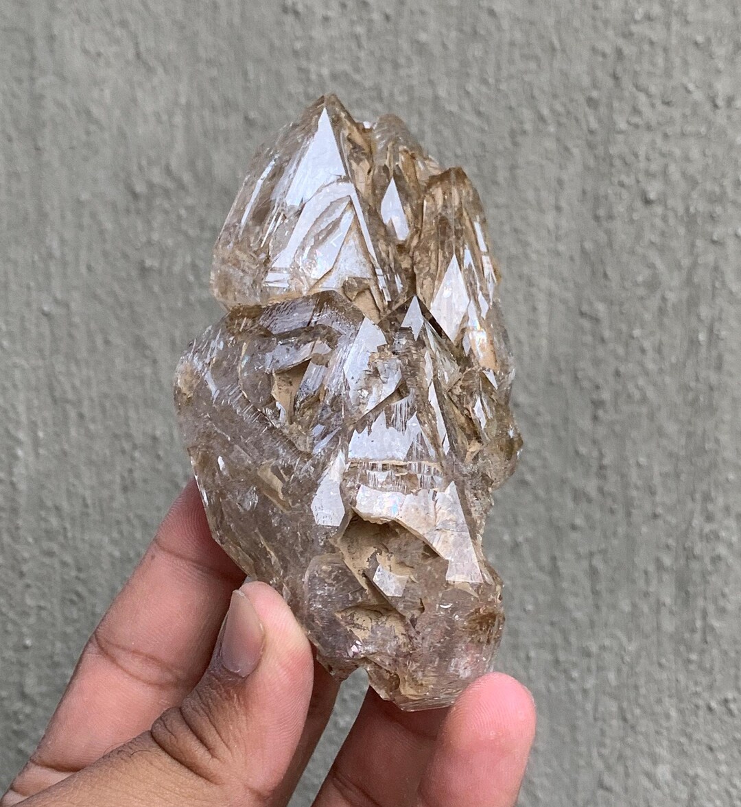 Skeletal Quartz Window Quartz Fenster Quartz With Brown / Yellow Clay ...