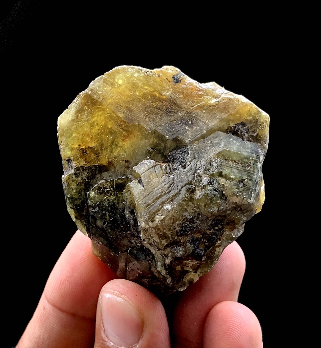 Lush / Chrome Green Sphene Titanite Rare Large Size Crystal From Shigar ...