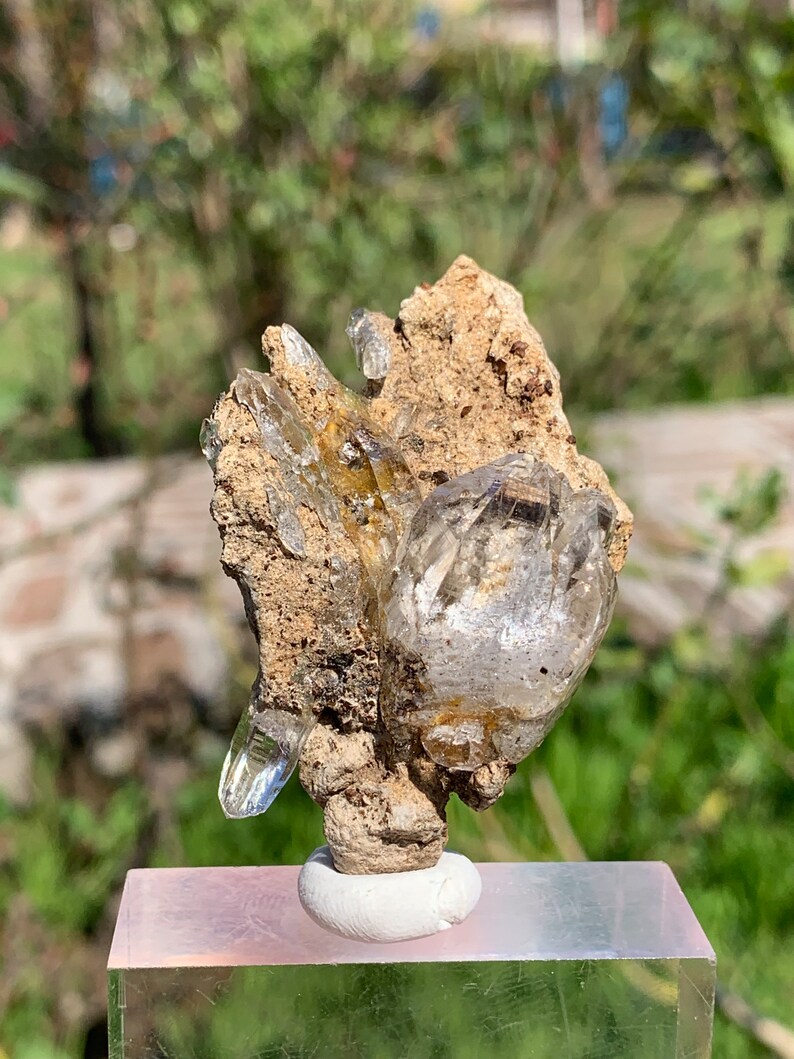 Hashupi Quartz Crystal Having Sharp Lustre With Mother-rock Combine ...