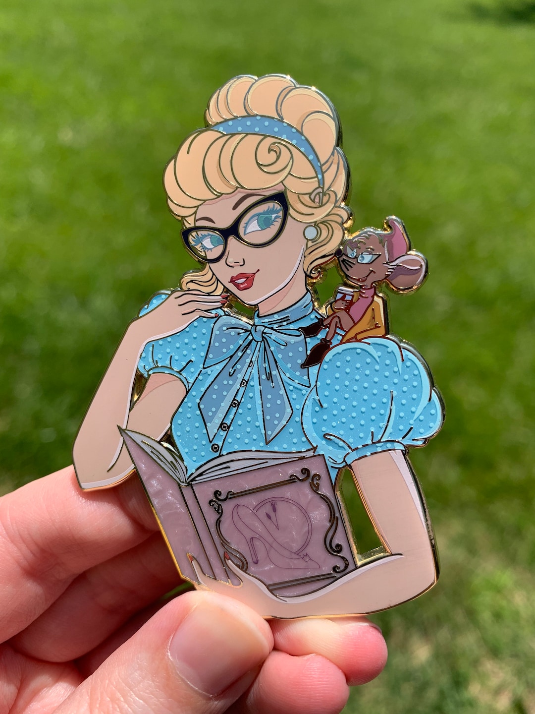 Bookworm Cinderella Pin - Disney Fantasy Pin - Etsy