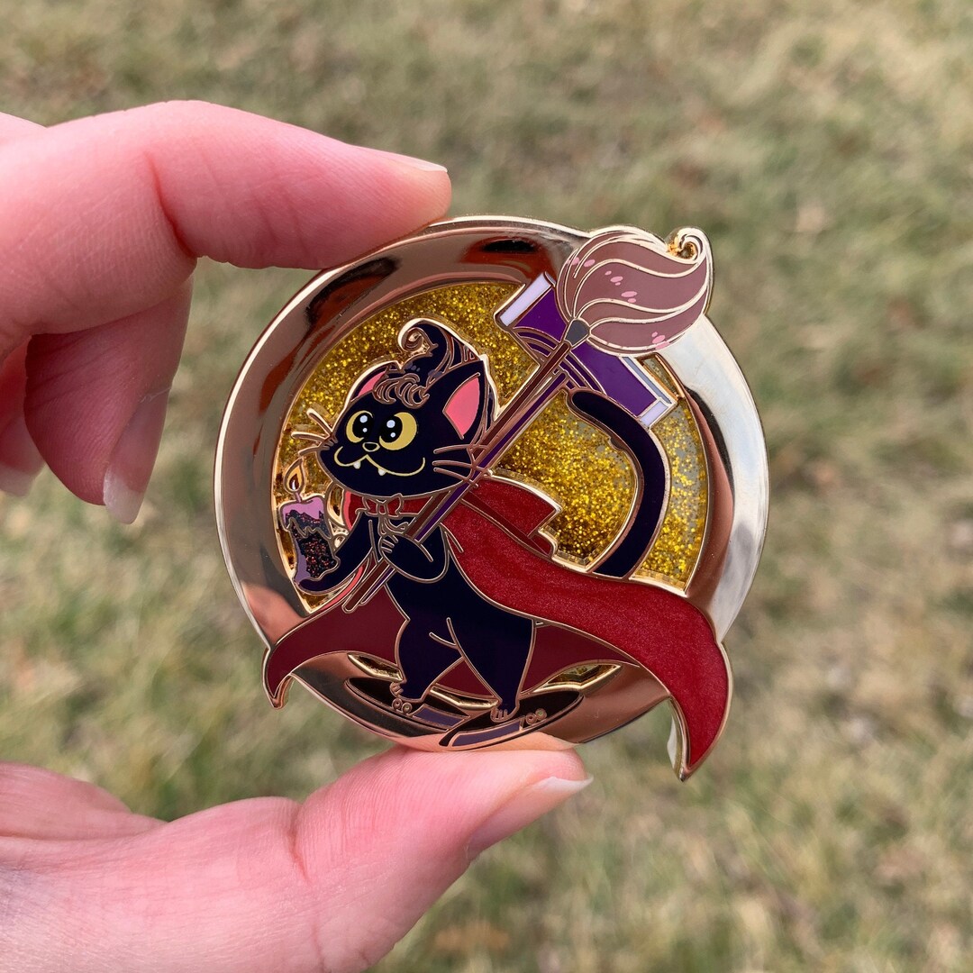 Hocus Pocus Halloween Fantasy Pin - Etsy
