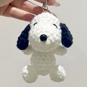 Crochet Plush Peanuts Snoopy Keychain / Pocket Pal - Etsy