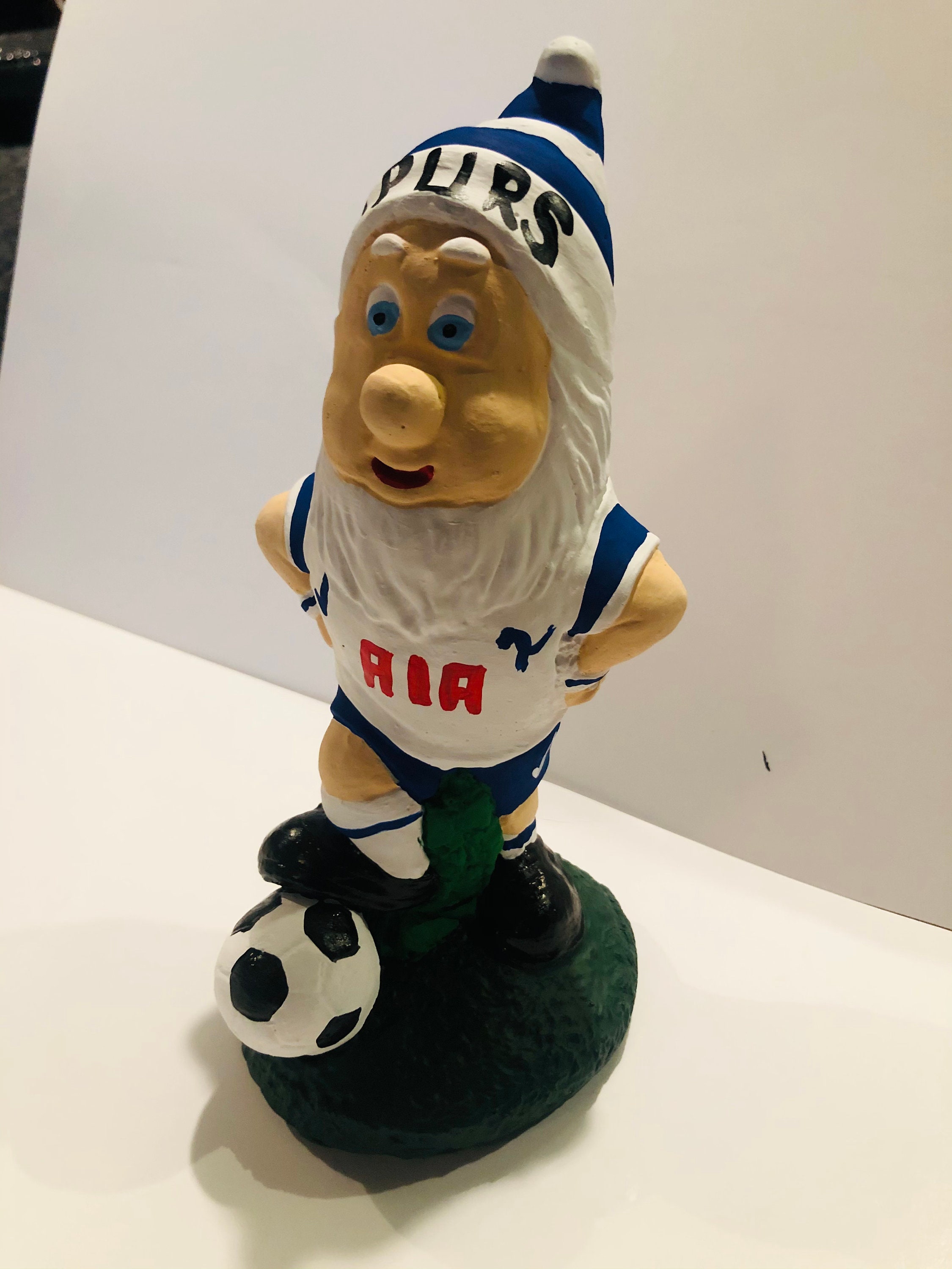 Footballer Garden Gnome - Etsy UK