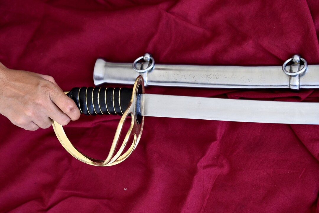 Vintage-style American Cavalry Display Sword | Decorative Collectible ...