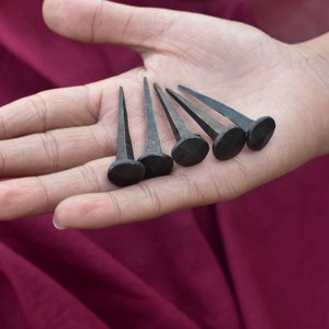 Hand Forged Medieval Iron Nail Set of 5. - Etsy