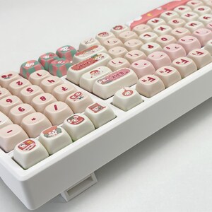 99 Keys Pink Rabbit Mechanical Keyboard, Blue/red Switch, 138keys Pink ...