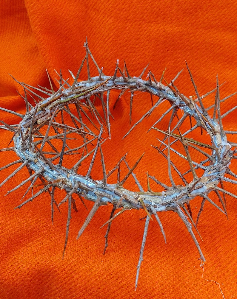 Sharp Thorn Crown: Rustic Jesus Christ Decor, Passover Prop - Etsy