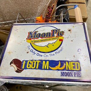 Moon Pie I Got Mooned Sign - Etsy