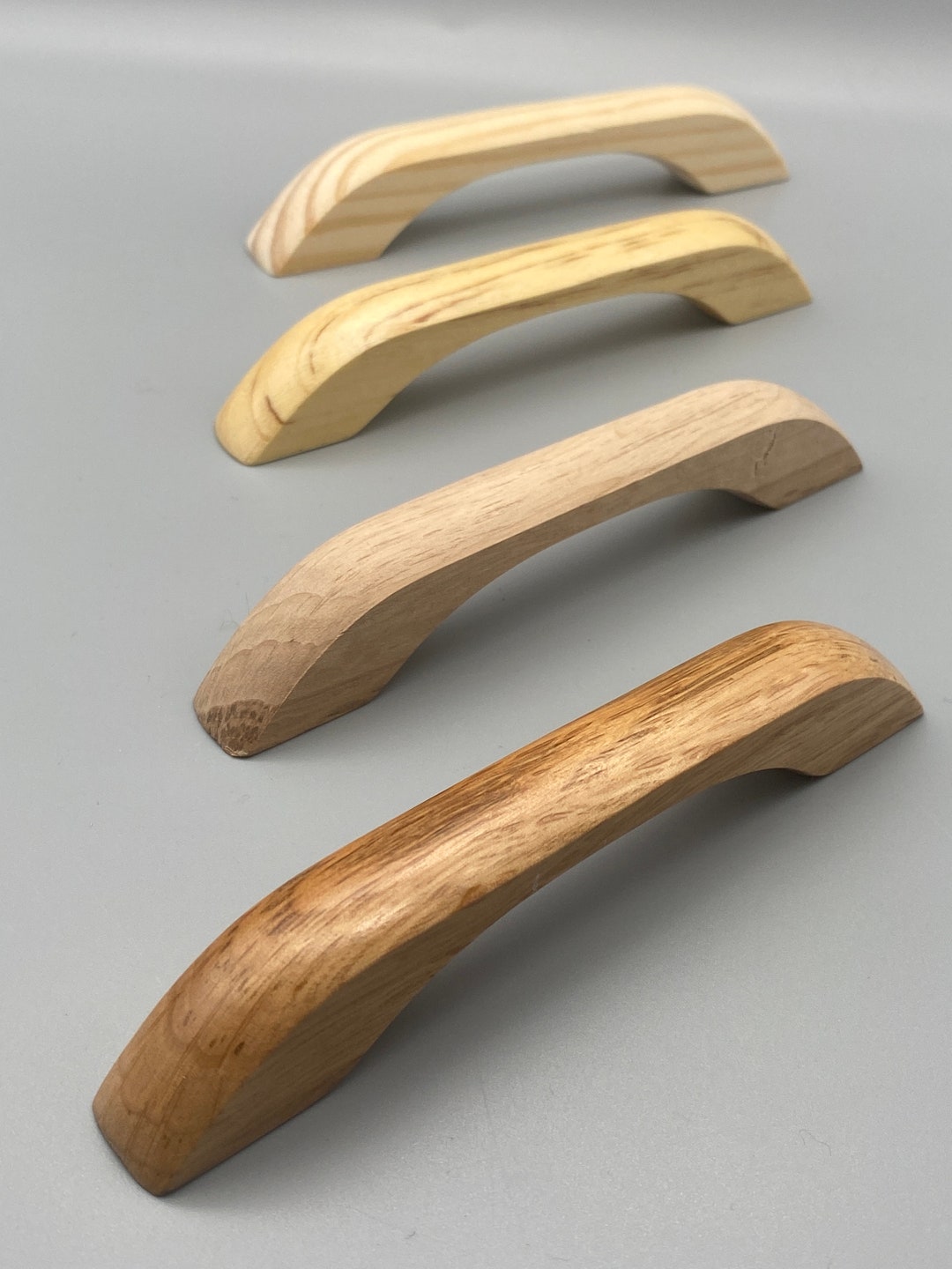 2x Natural Wood D-shaped Handles Pine and Oak Wood lacquered and ...