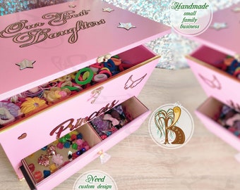 Bobbles and Bows Box - Etsy