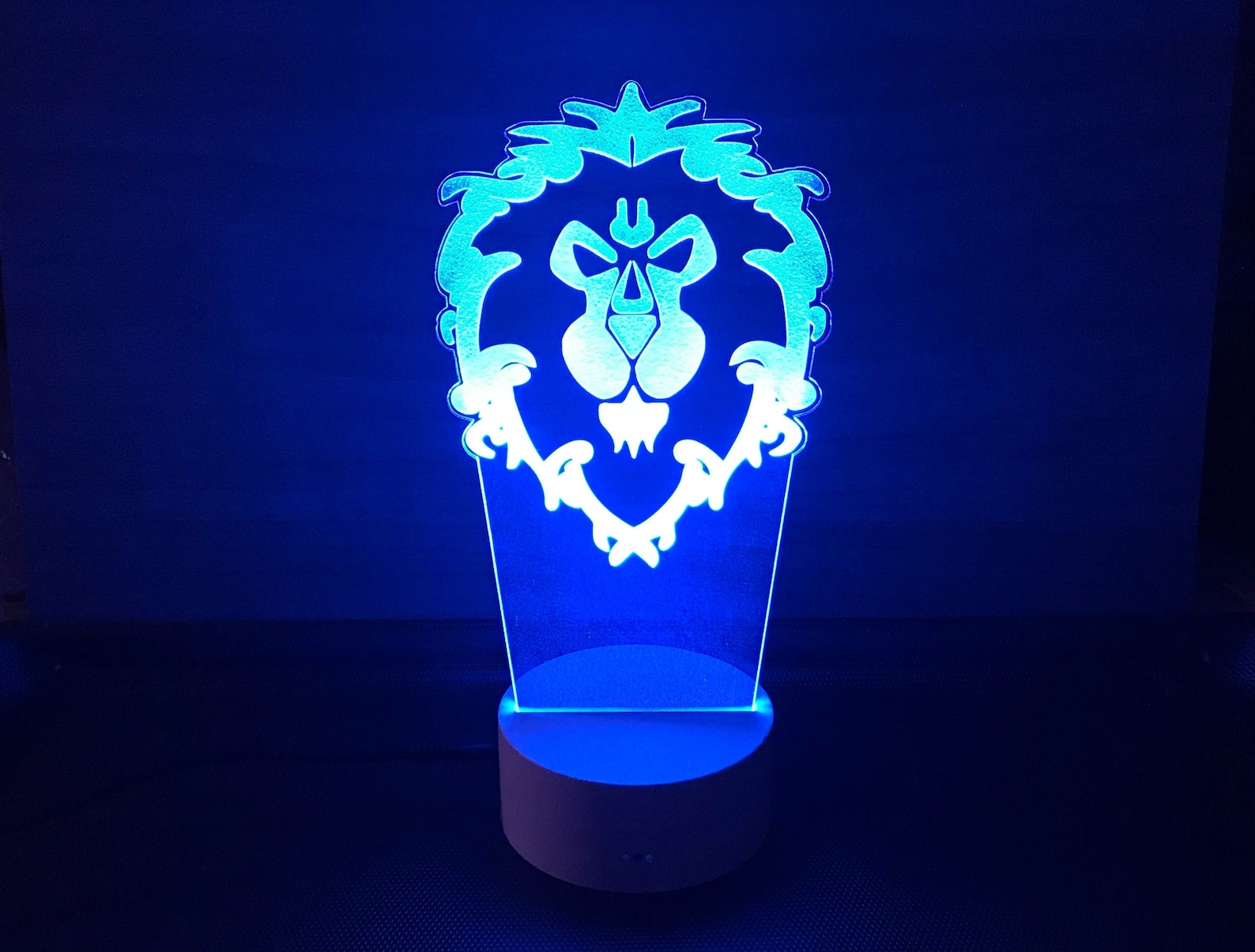 Lámpara LED inspirada en World of Warcraft Alliance - Etsy México