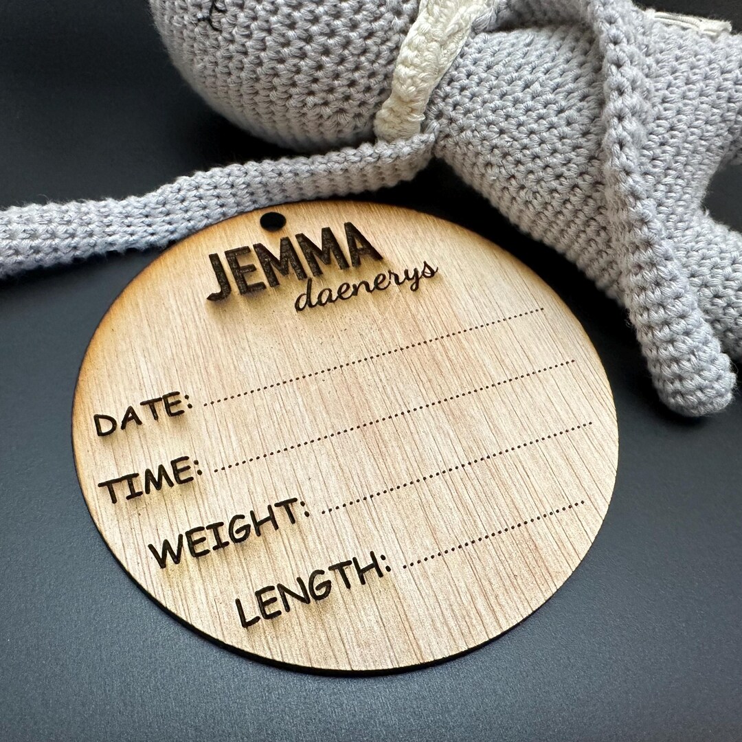 Round Wooden Birth Announcement | Sign Newborn | Baby Hospital Pictures ...