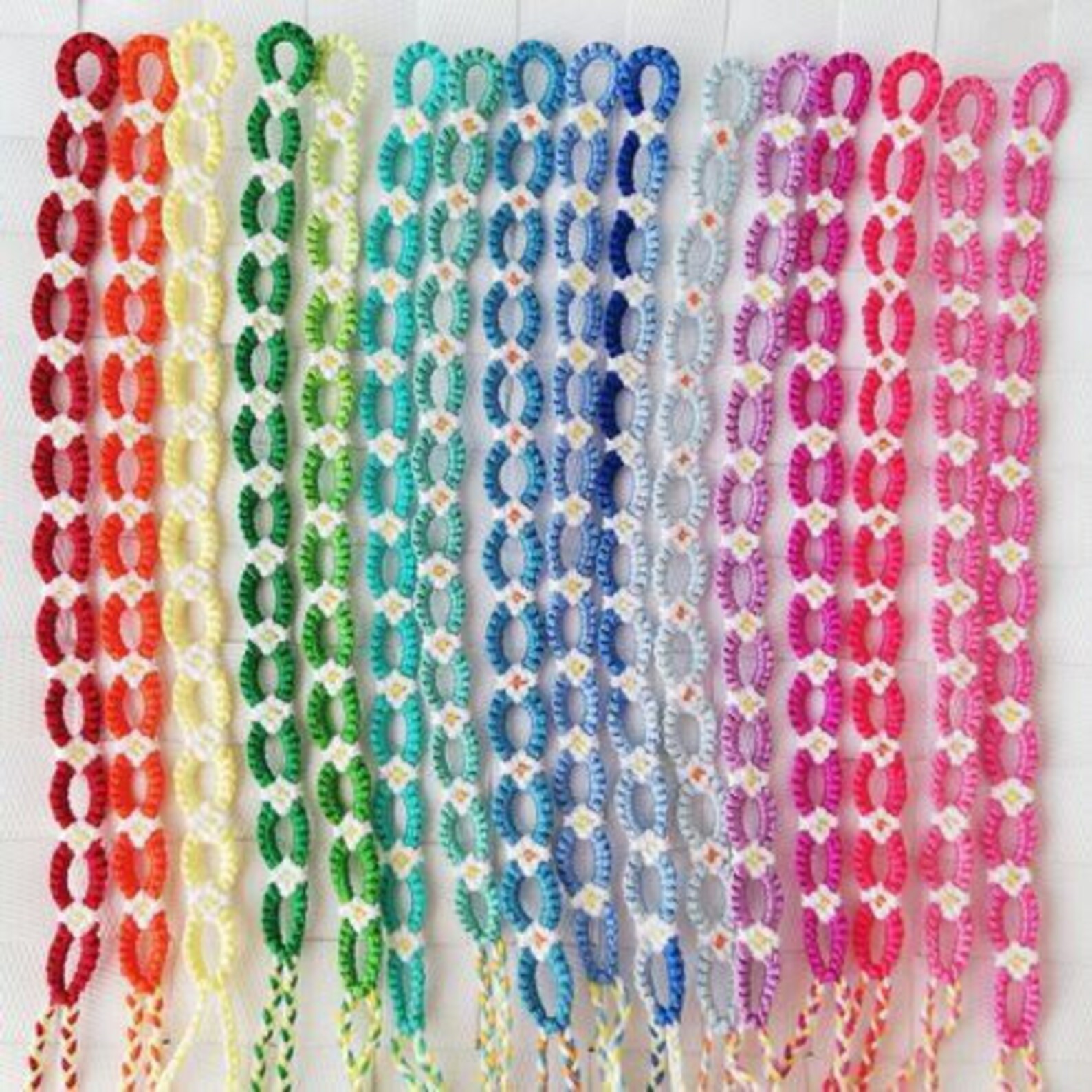 Daisy Flower Chain Bracelet - Etsy