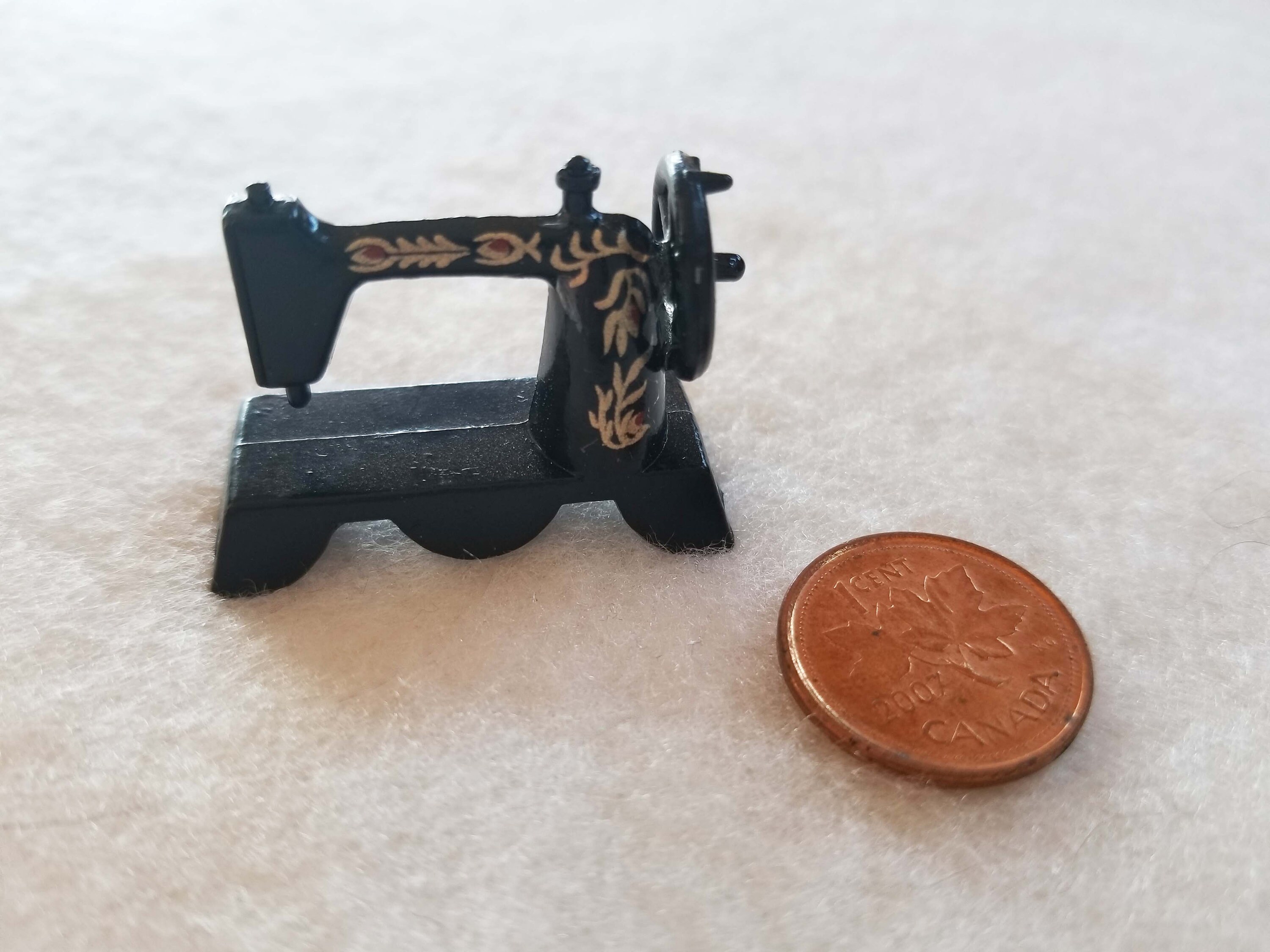 Miniature Sewing Machine Antique Black Metal Dollhouse - Etsy