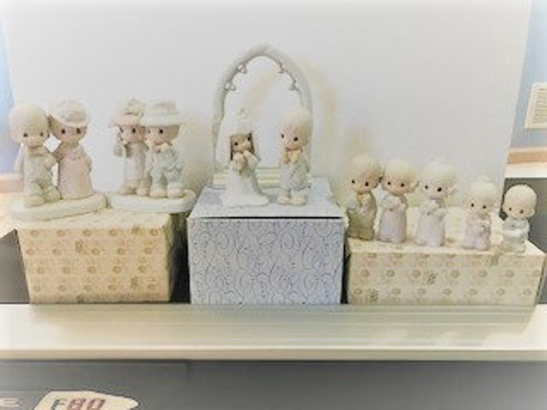 Precious Moments Bride and Groom W/ Wedding Arch - Etsy