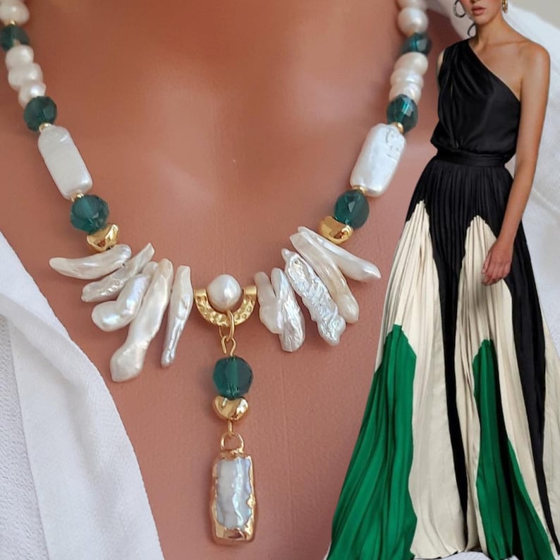 Baroque Pearl Gemstone Necklace: Emerald Green Crystal, Phoenix ...