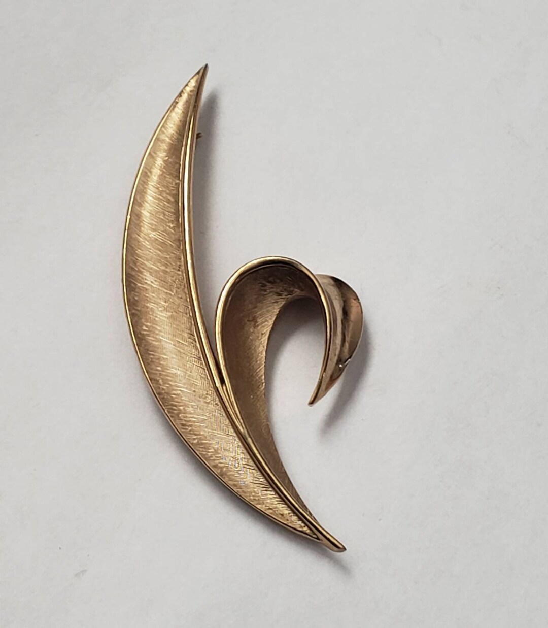 Vintage Brooch Designer Trifari Gold Tone Collectible Costume Jewelry ...