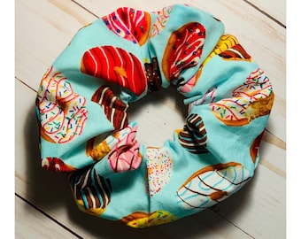Assorted Donuts Pattern Scrunchie Hair Tie, Doughnut Hair Tie Scrunchy ...