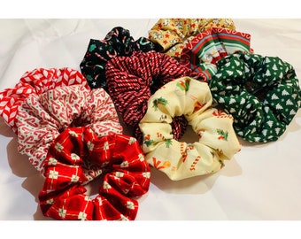 Gingerbread Men Scrunchy, Winter Cookie Themed Scrunchie Hair Tie ...