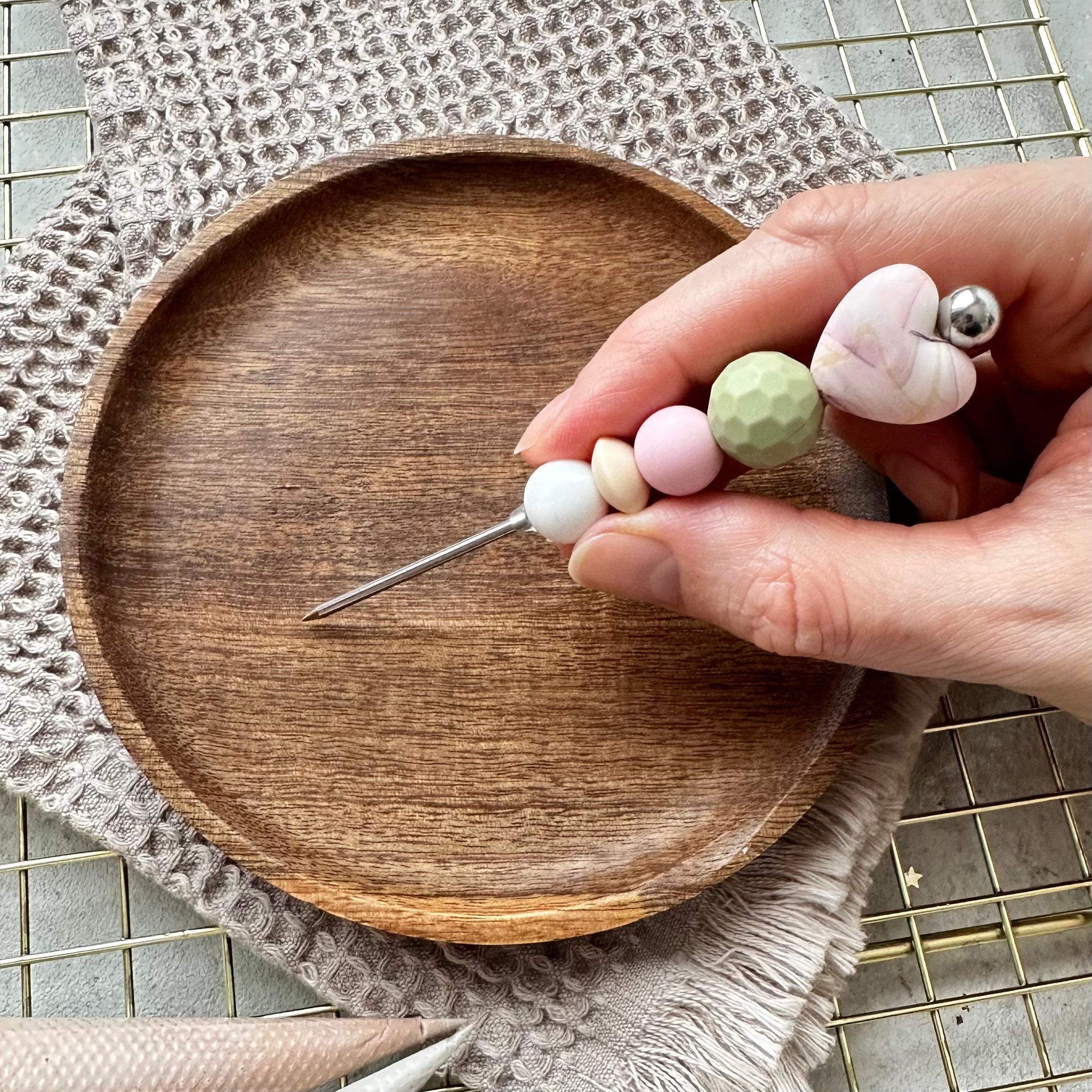 Heart Royal Icing Needle Decorating and Decorating Cookies Cookie ...