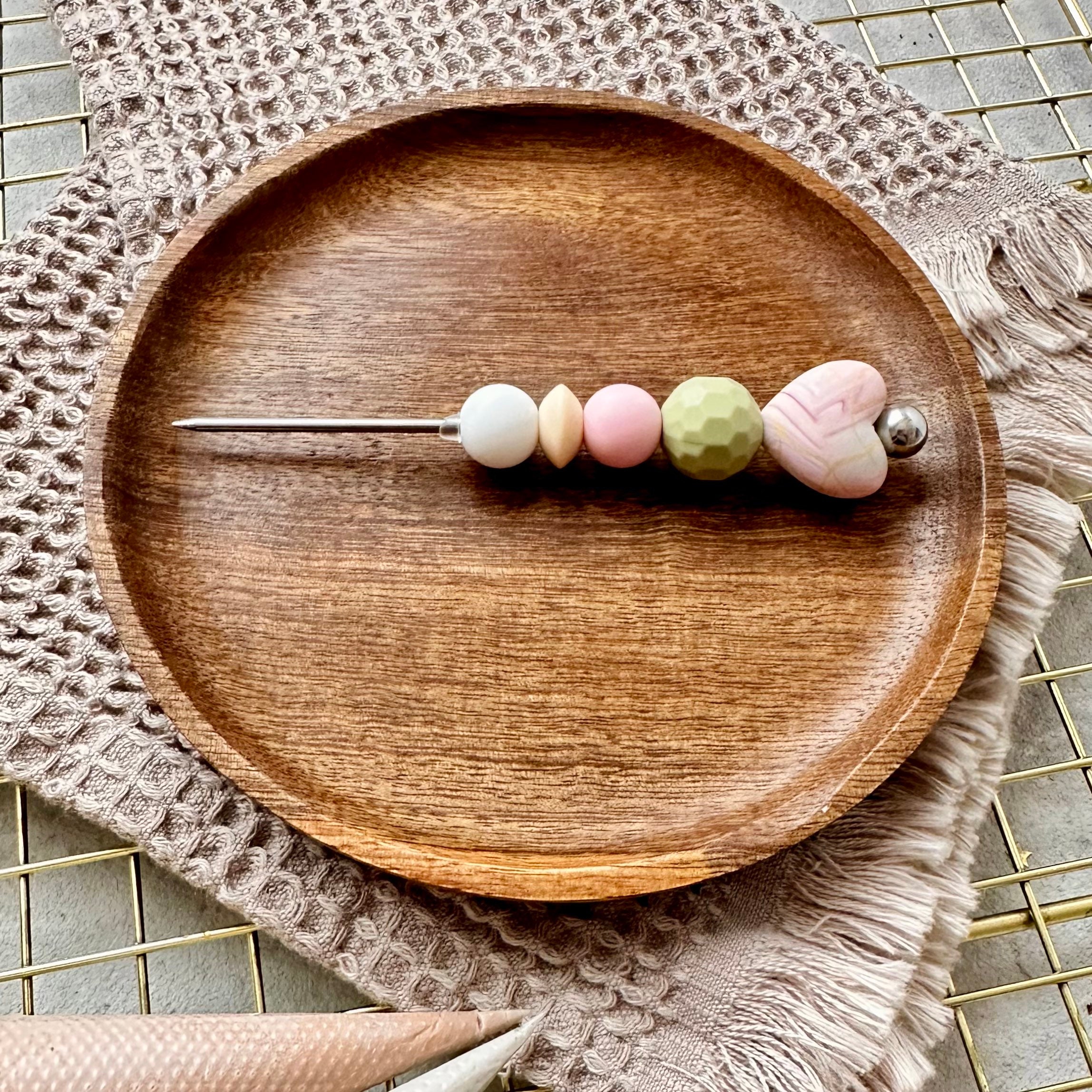 Heart Royal Icing Needle Decorating and Decorating Cookies Cookie ...