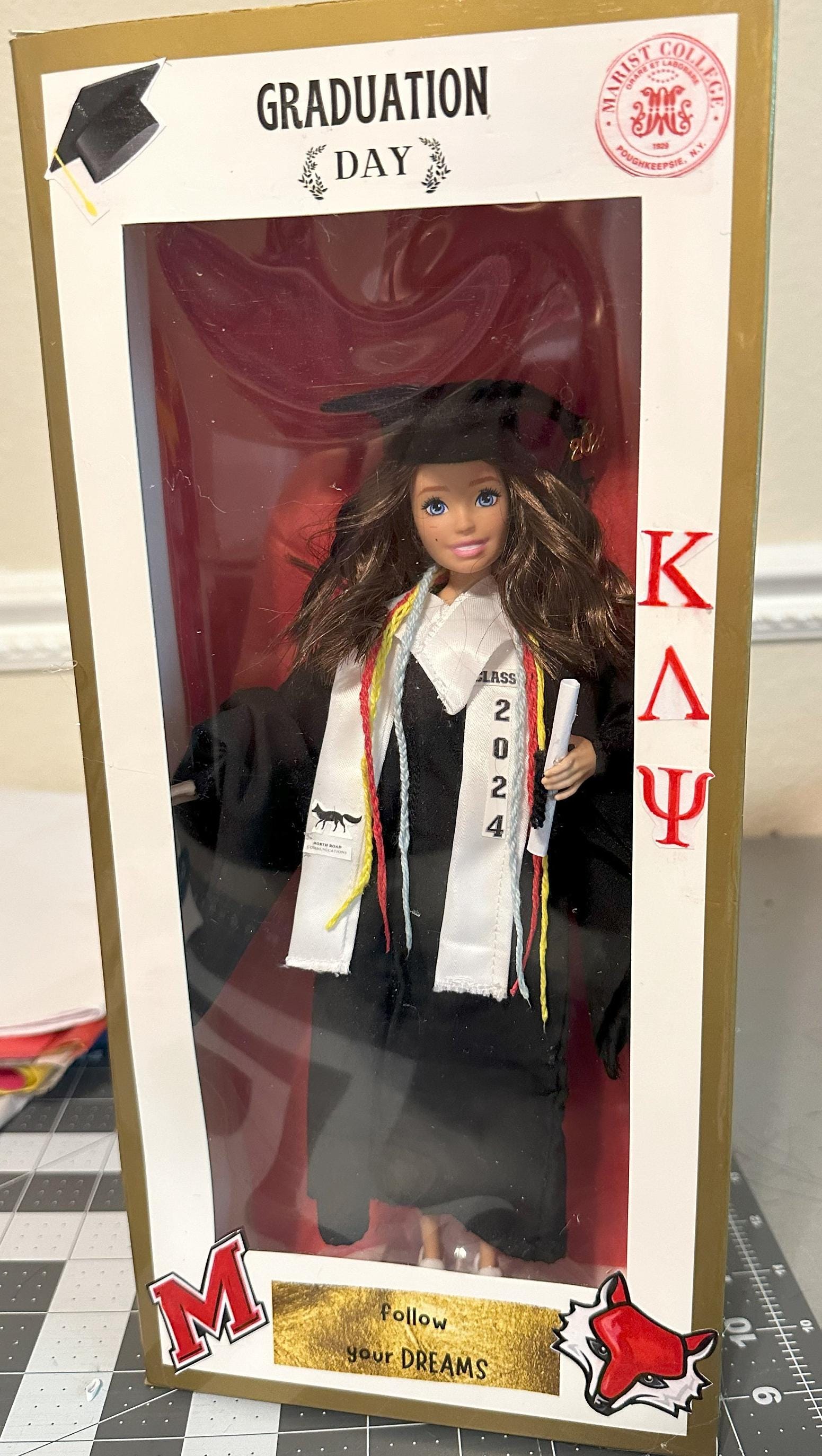 Diploma Divas Graduation Dolls by B-inspired Give Your Graduate a ...
