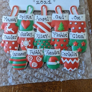5,6,7,8,9,10,11,12,13,14 Names Personalized Mittens Family Christmas ...