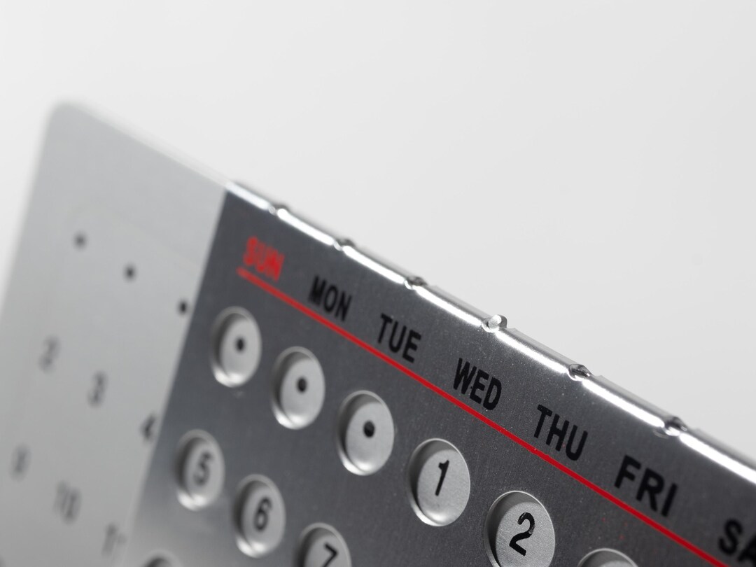 Aluminum Perpetual Desk Calendar - Metal Date Slider - Adjustable Month ...