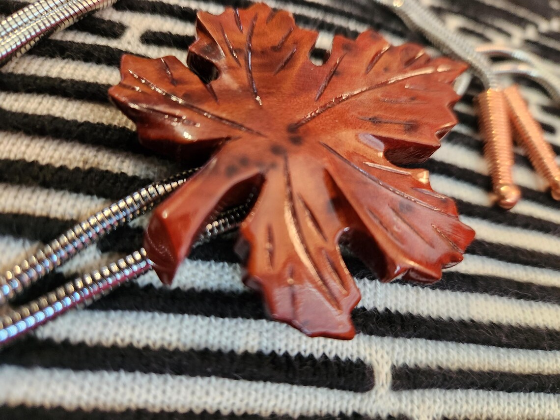 Bolo Tie Miss Maple - Etsy