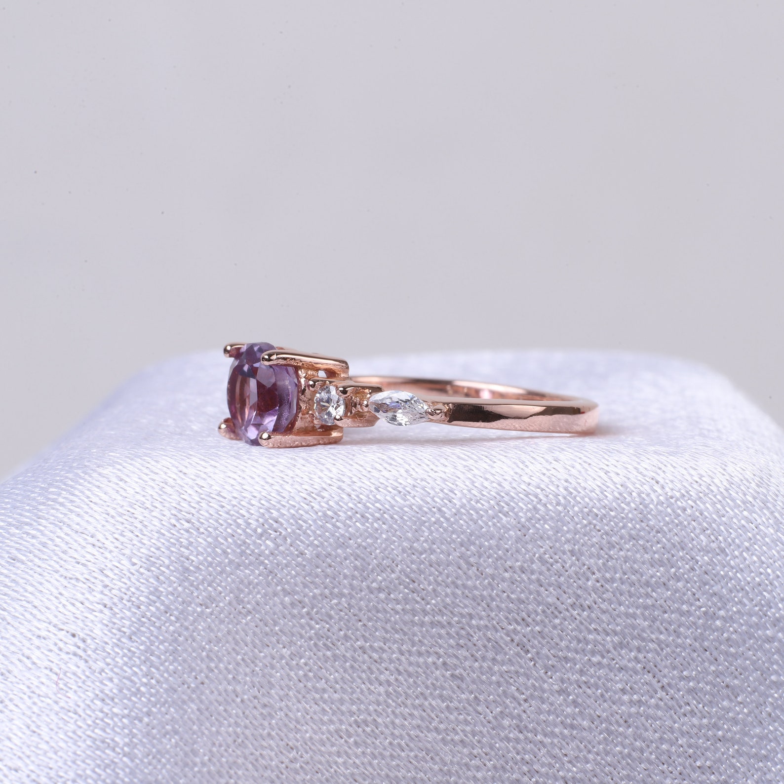 Vintage Alexandrite Ring Elegant Design Ring June - Etsy