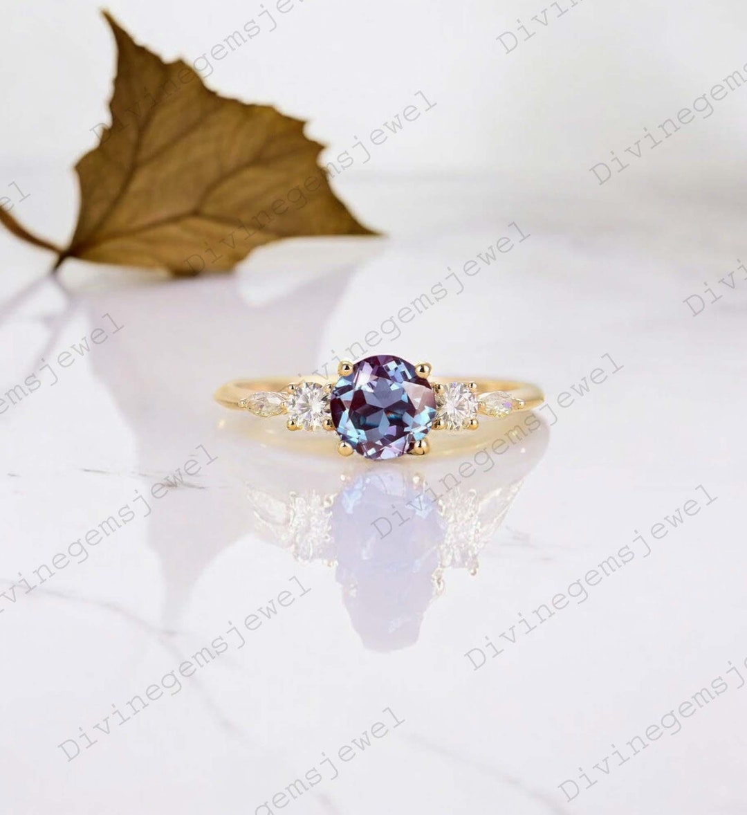 Vintage Alexandrite Ring, Elegant Design Ring, June Birthstone, Promise ...