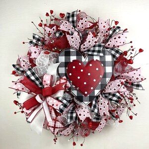 Valentine's Wreath; Heart Wreath; Valentine's Day Wreath - Etsy