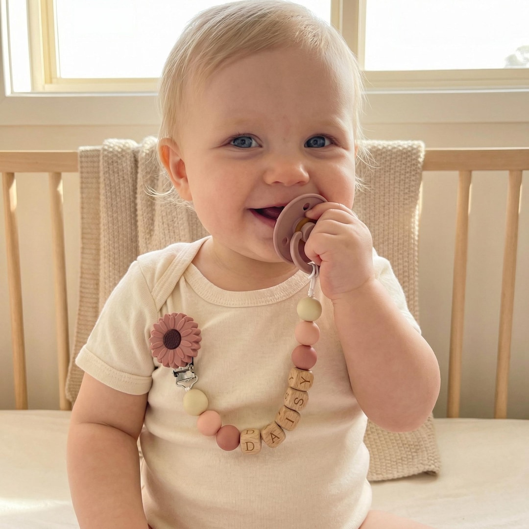 Personalized Daisy Pacifier Clip, Pastel Girl Baby Pacifier Holder ...