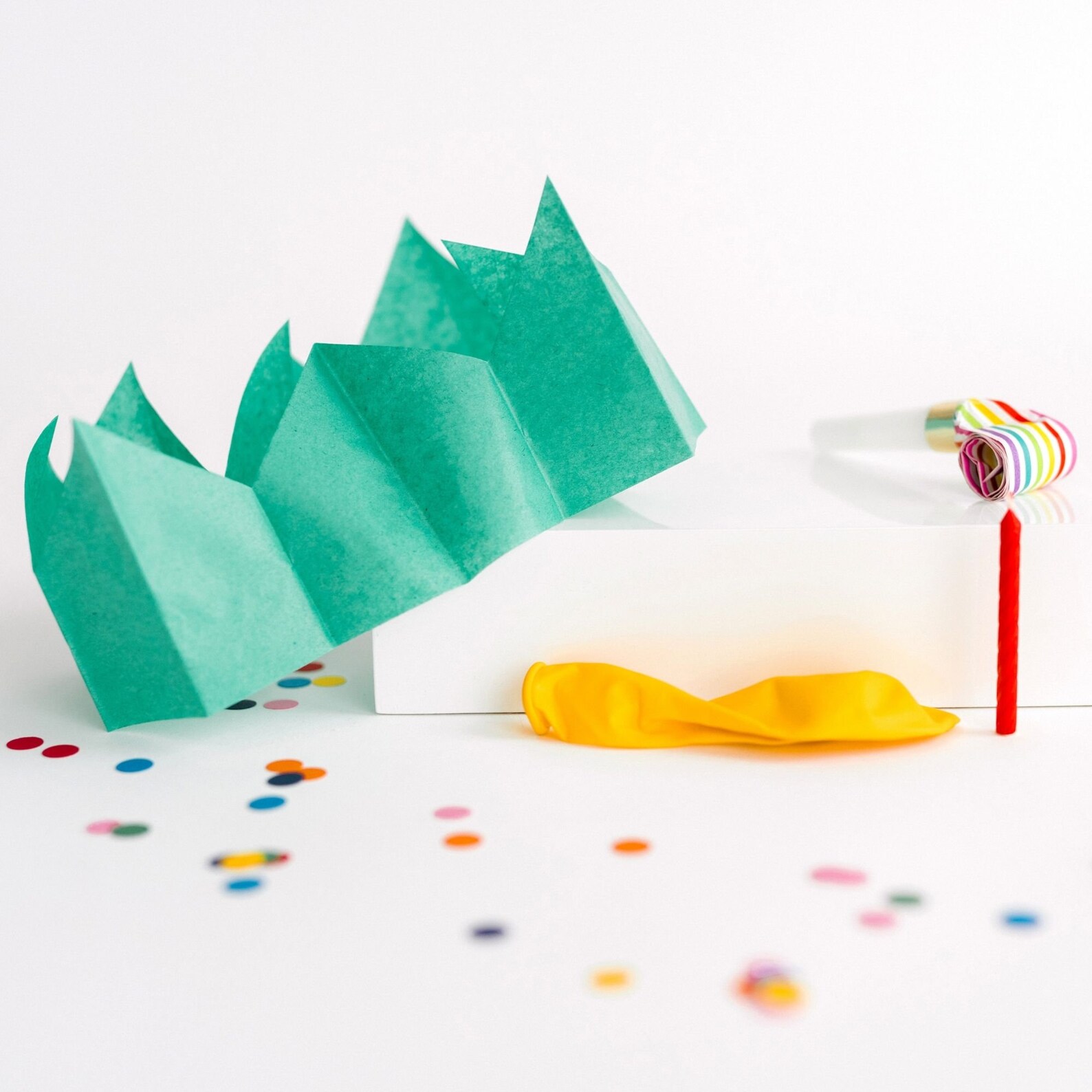 Virtual Birthday Party Card Mini Birthday Gift Box W/ Paper Crown ...