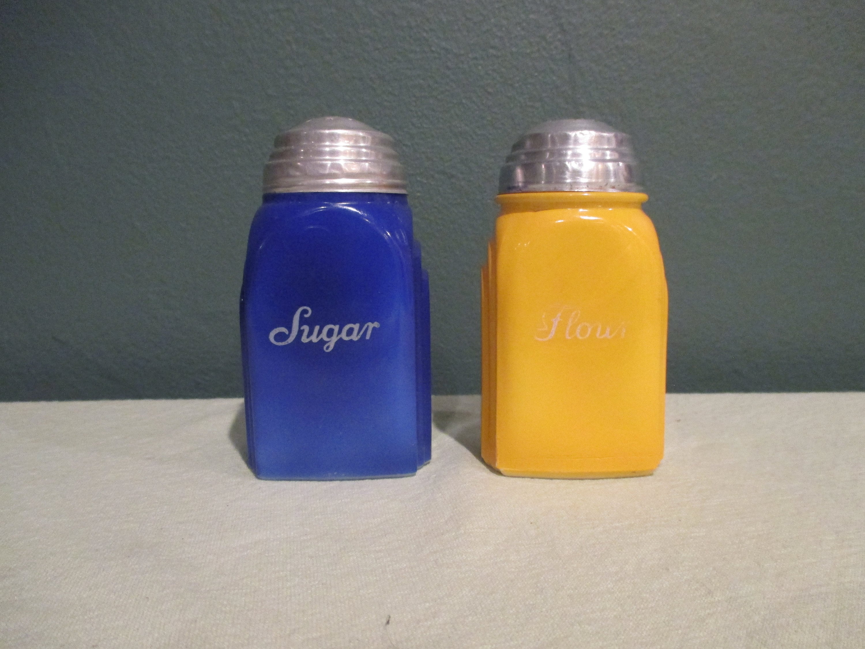 Vintage Mckee Fired-on Primary Color white Font Roman Arch Sugar ...