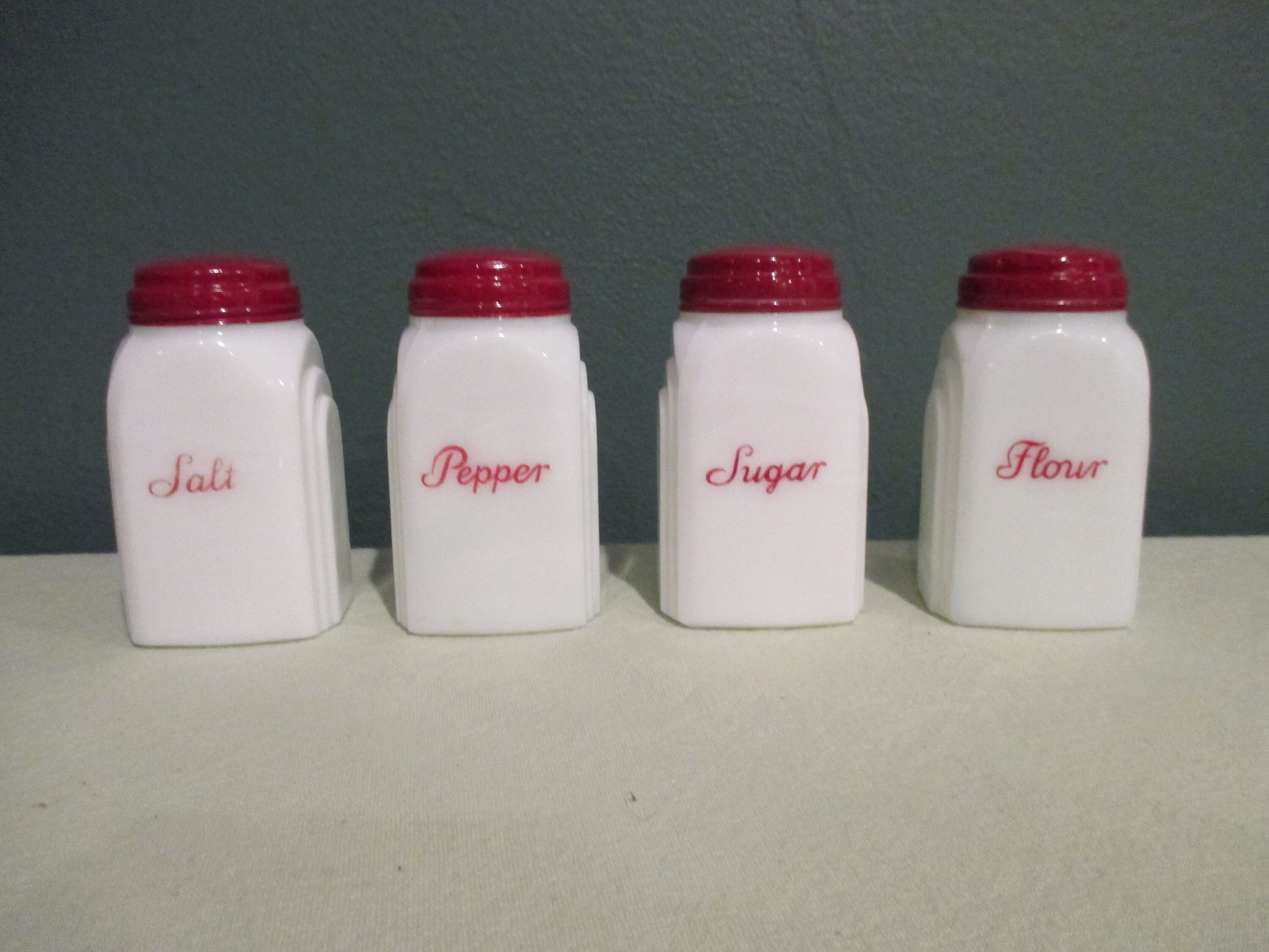 Vintage Mckee White red Font Roman Arch 4 Pc. Shaker Set - Etsy