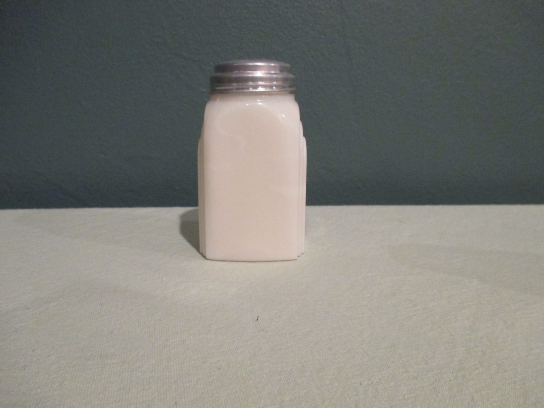 Vintage Mckee Custard Roman Arch Shaker - Etsy