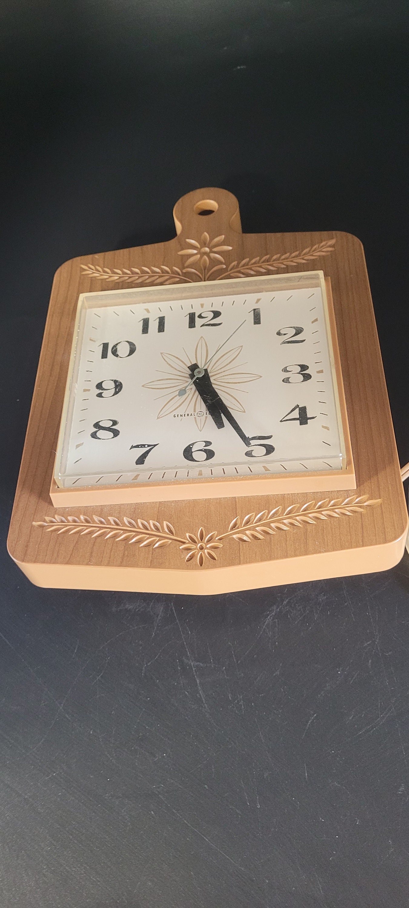 Vintage GE Wall Clock, MCM Wall Clock, Wheat Decor Clock - Etsy