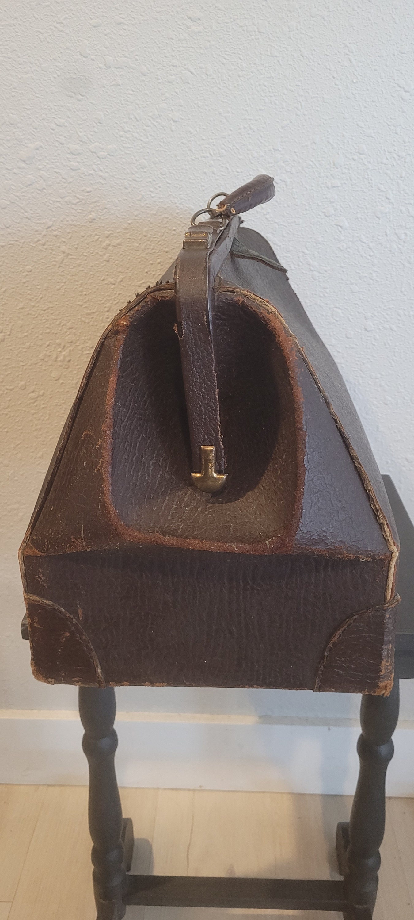 Vintage Leather Doctor's Bag, Old Western Doctor's Bag, Vintage Train ...