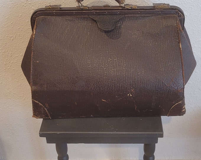 Vintage Leather Doctor's Bag, Old Western Doctor's Bag, Vintage Train ...