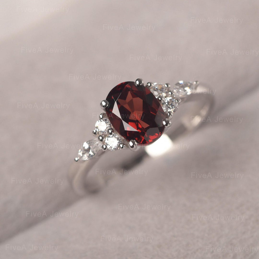 Roter Granat Ring Oval geschnitten Januar Birthstone Cluster Ring ...