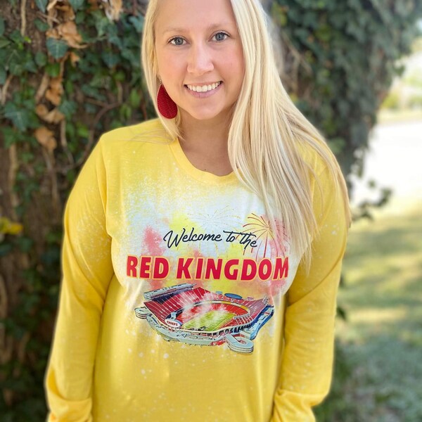 Welcome to the Red Kingdom - Etsy