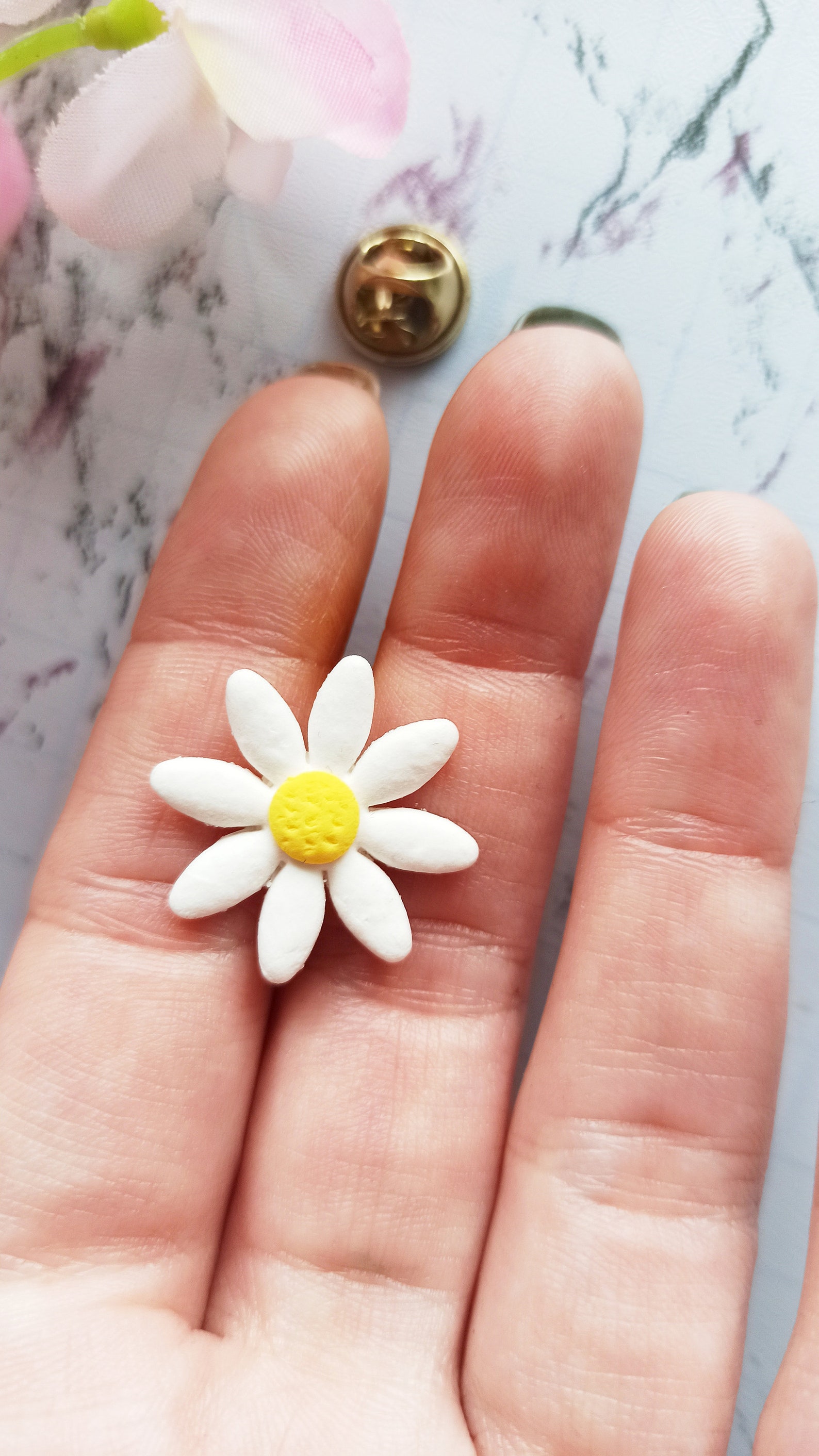 Daisy Pins Handmade / Flower Clay Pin / Daisy Clay Pin / Silk | Etsy
