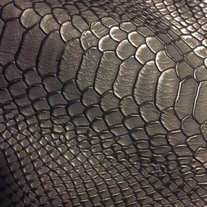 Wallpaper Gray Textured Snake Skin Wall Art Mural - Etsy