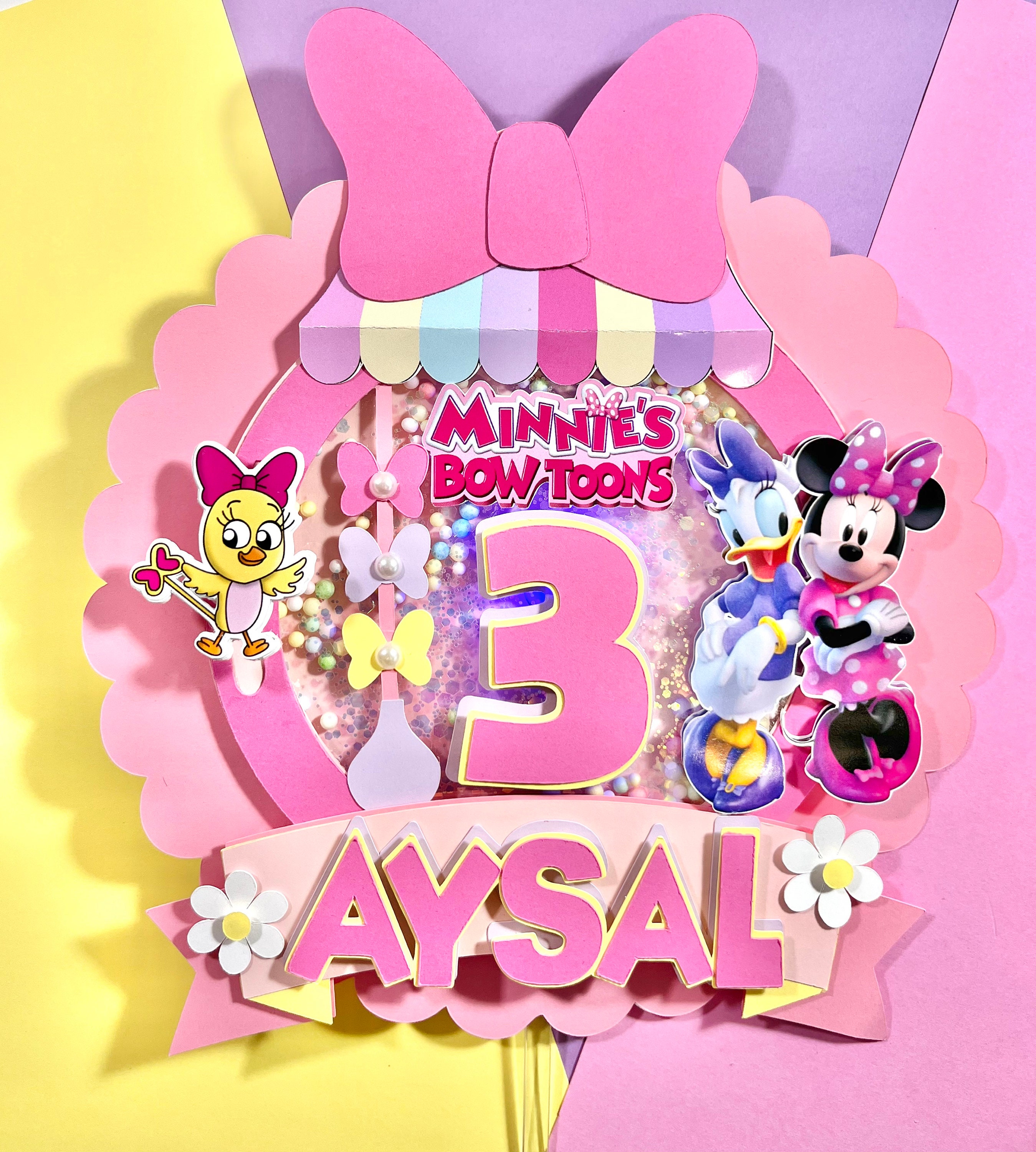 Minnie Mouse Bowtique Cake