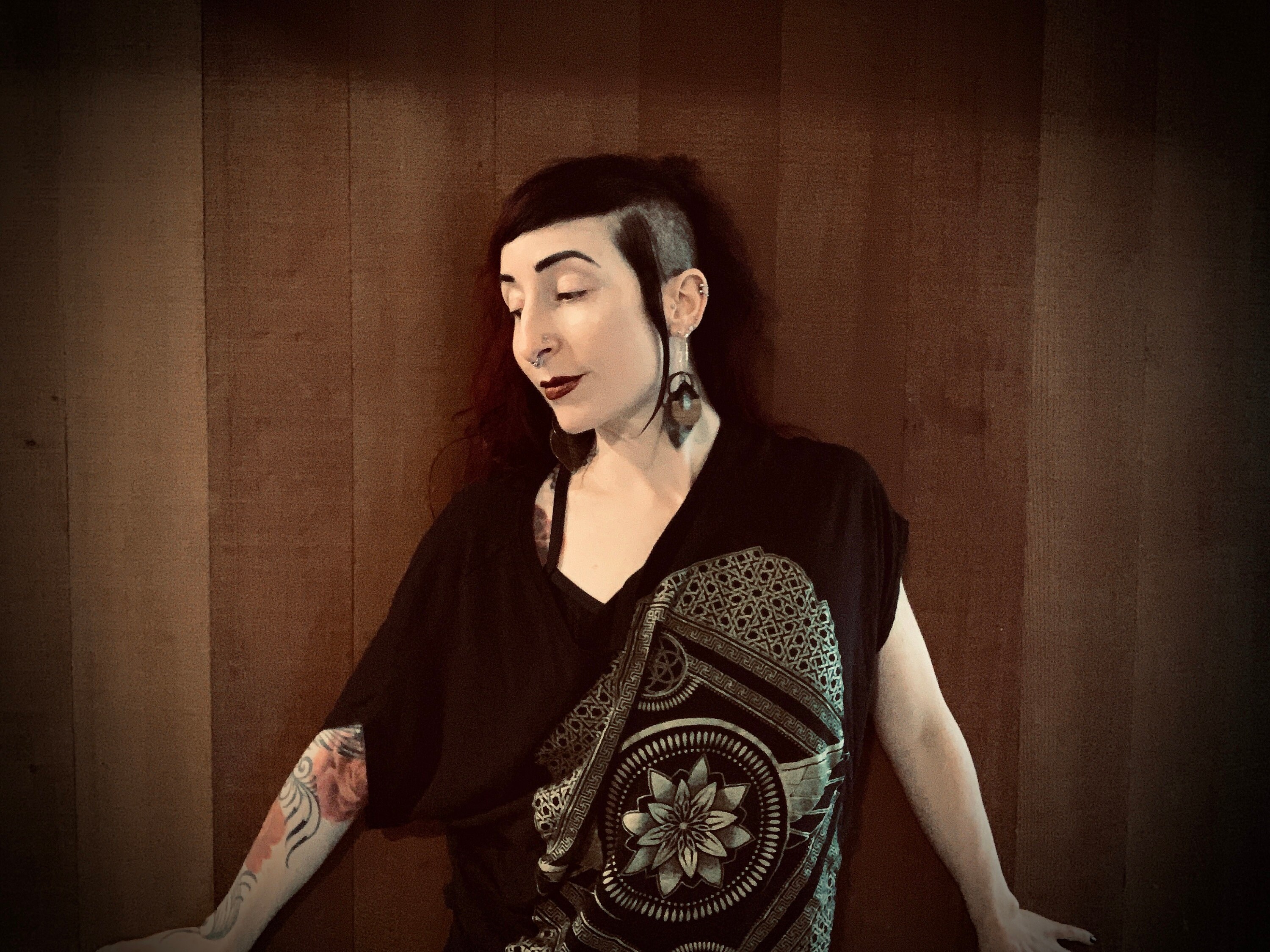 Circle of Teardrops Foliate Elemental Earrings - Etsy