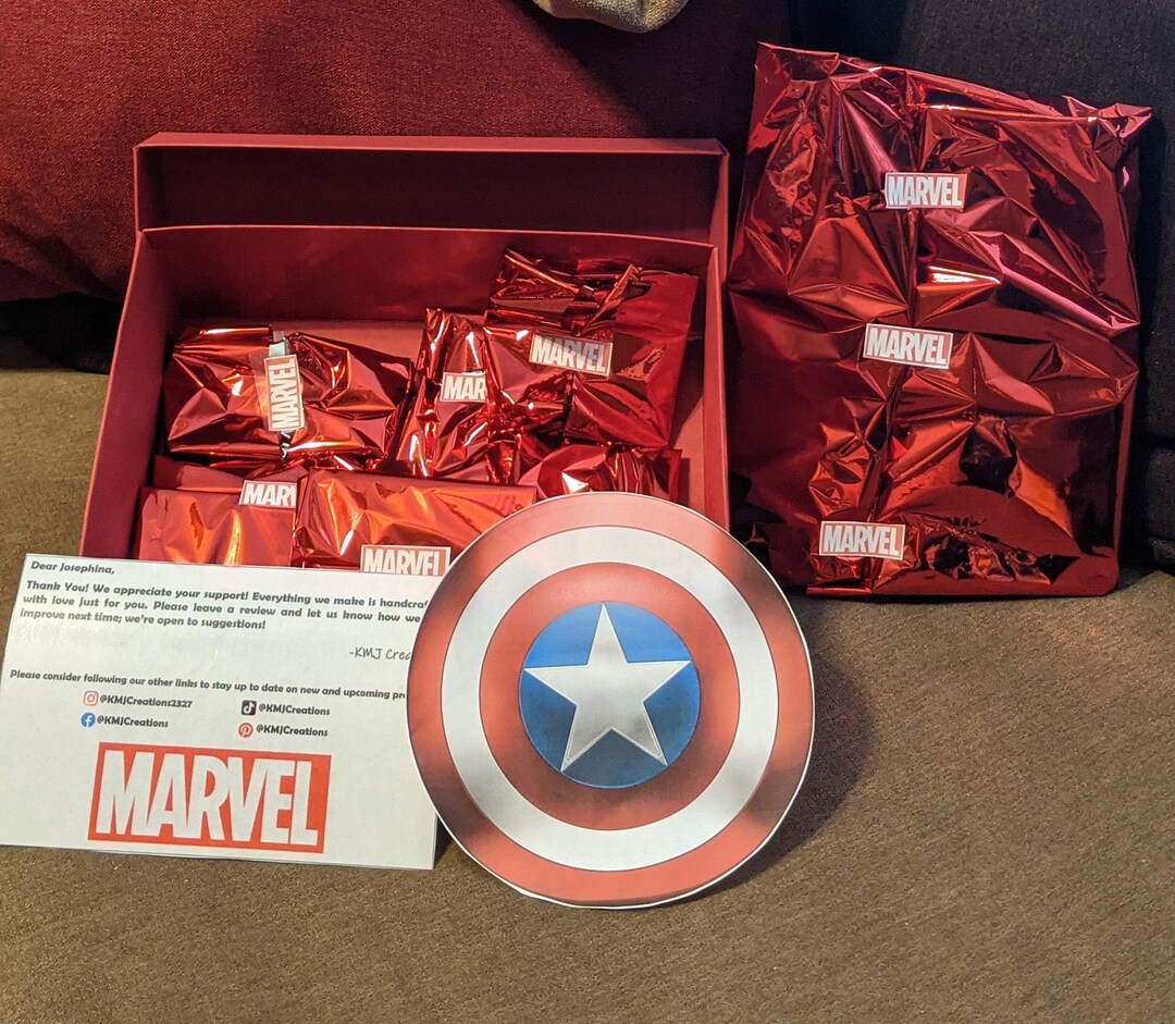 Superhero Gift Basket, Gift Box, Gift Idea, T-shirts, Keychains, Merch ...