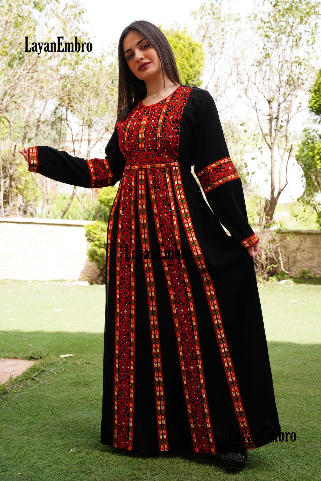 Palestinian Embroidered Thawb Dress. مطرزات شرقية عربية ثوب فلسطيني ...